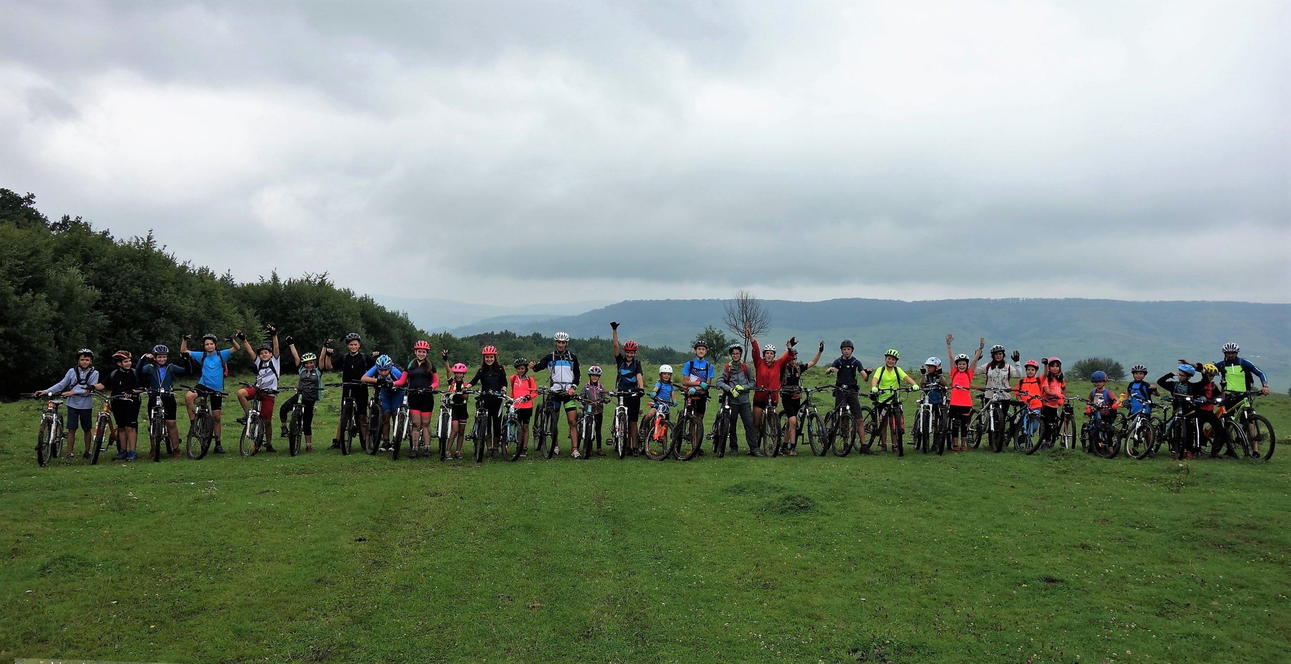 Tabara bicicleta, pe Valea Doftanei si in zona Secaria - Campina - Tmp ...
